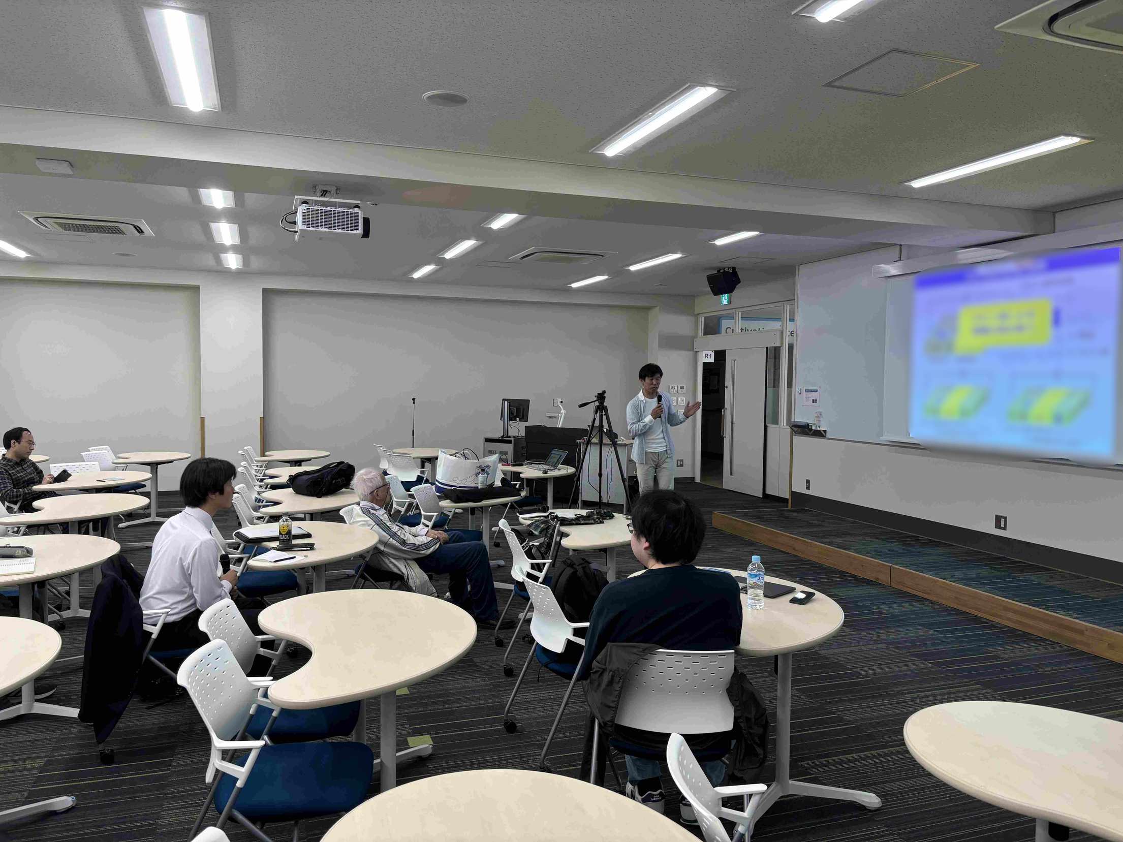 Solid State Physics Lab., Kyushu Univ.